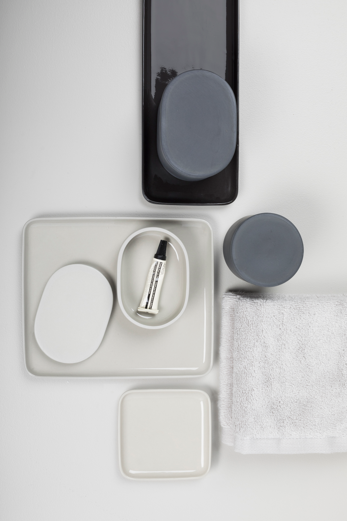 Beige rectangular tray - Bertrand Lejoly